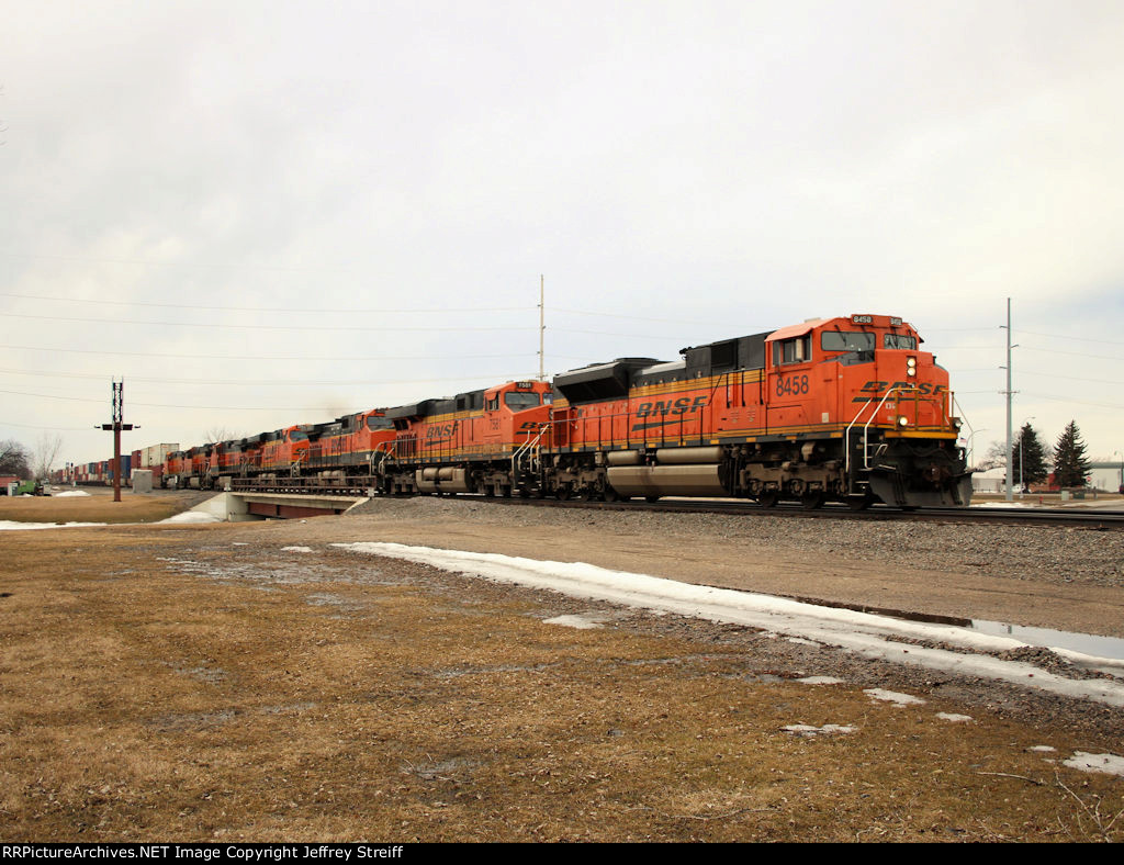 BNSF 8458